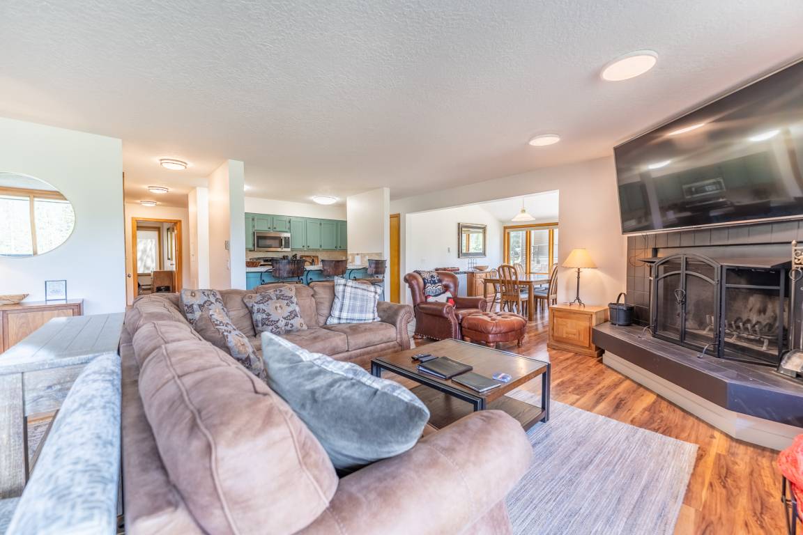 156 M² Apartment ∙ 3 Bedrooms ∙ 8 Guests - Dillon, CO