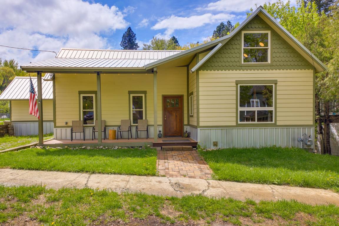 185 M² Cottage ∙ 4 Bedrooms ∙ 8 Guests - Bonners Ferry, ID