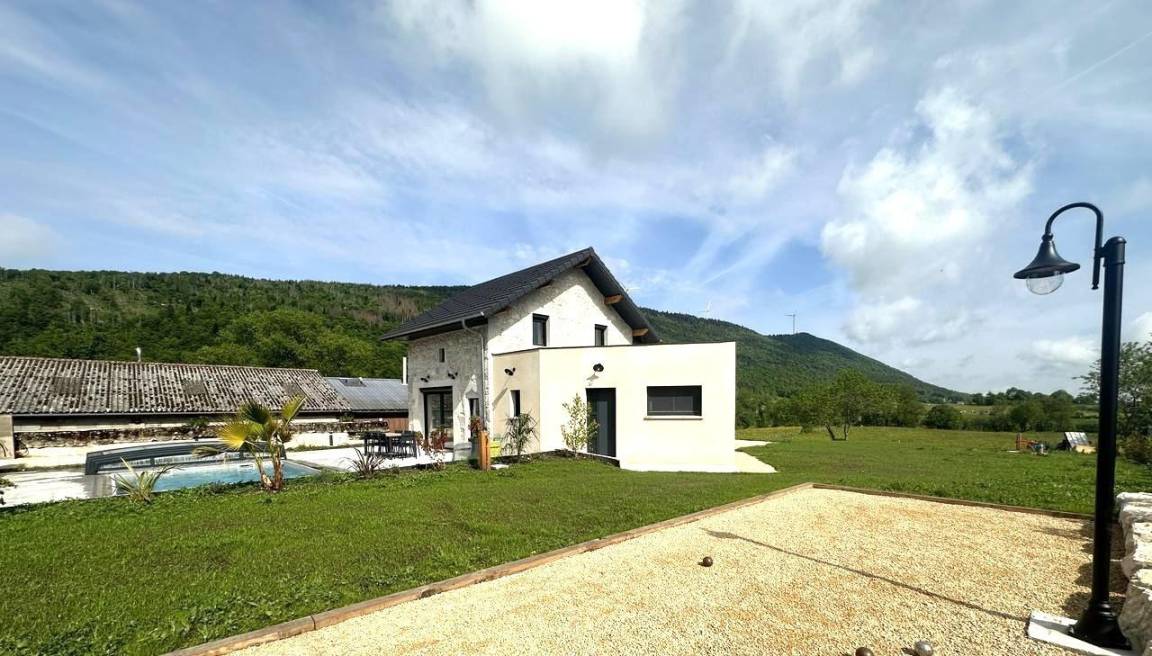 73 M² Gîte ∙ 2 Chambres ∙ 6 Personnes - Hauteville-Lompnes
