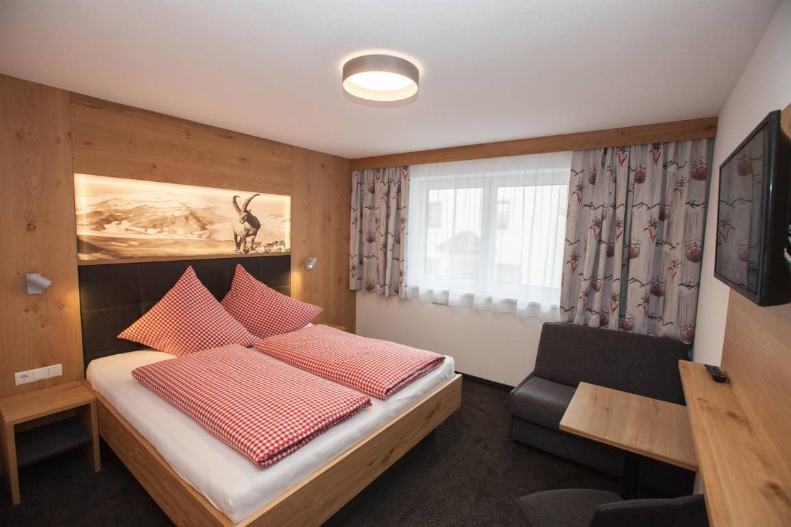 16 M² Hotel ∙ 1 Schlafzimmer ∙ 3 Gäste - Ischgl