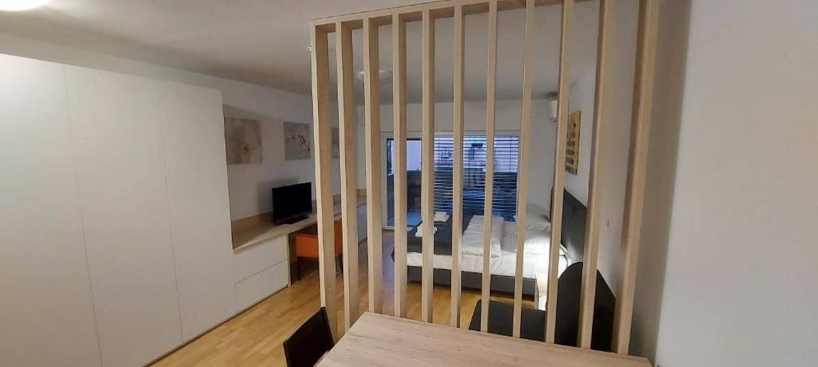 47 M² Apartment ∙ 2 Guests - Slovenya