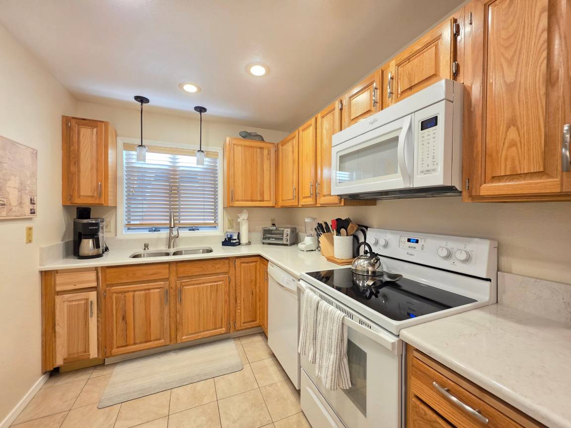 102 M² Apartment ∙ 2 Bedrooms ∙ 4 Guests - Carson City, NV