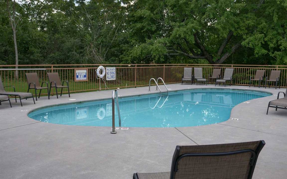 67 M² Cabin ∙ 2 Bedrooms ∙ 6 Guests - Pigeon Forge, TN