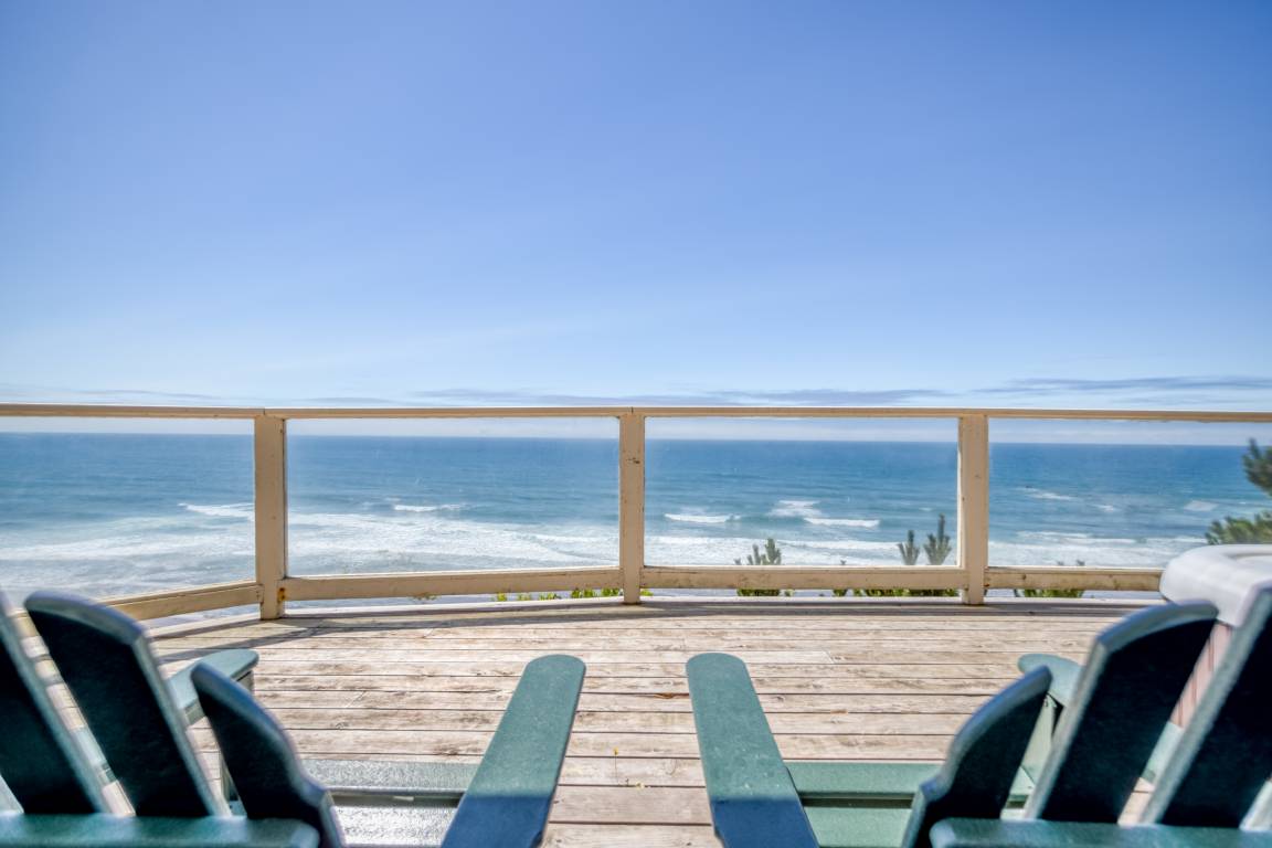 243 M² House ∙ 3 Bedrooms ∙ 7 Guests - Lincoln City, OR