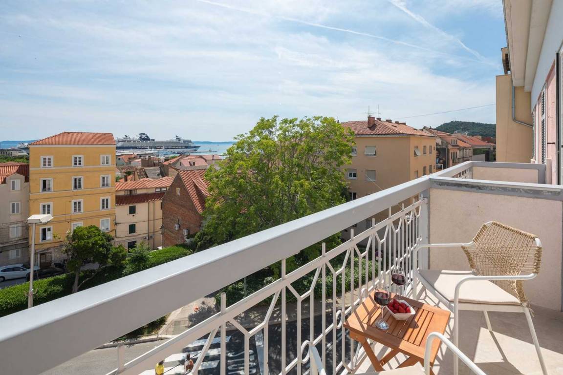 20 M² Villa ∙ 1 Makuuhuone ∙ 2 Vierasta - Split