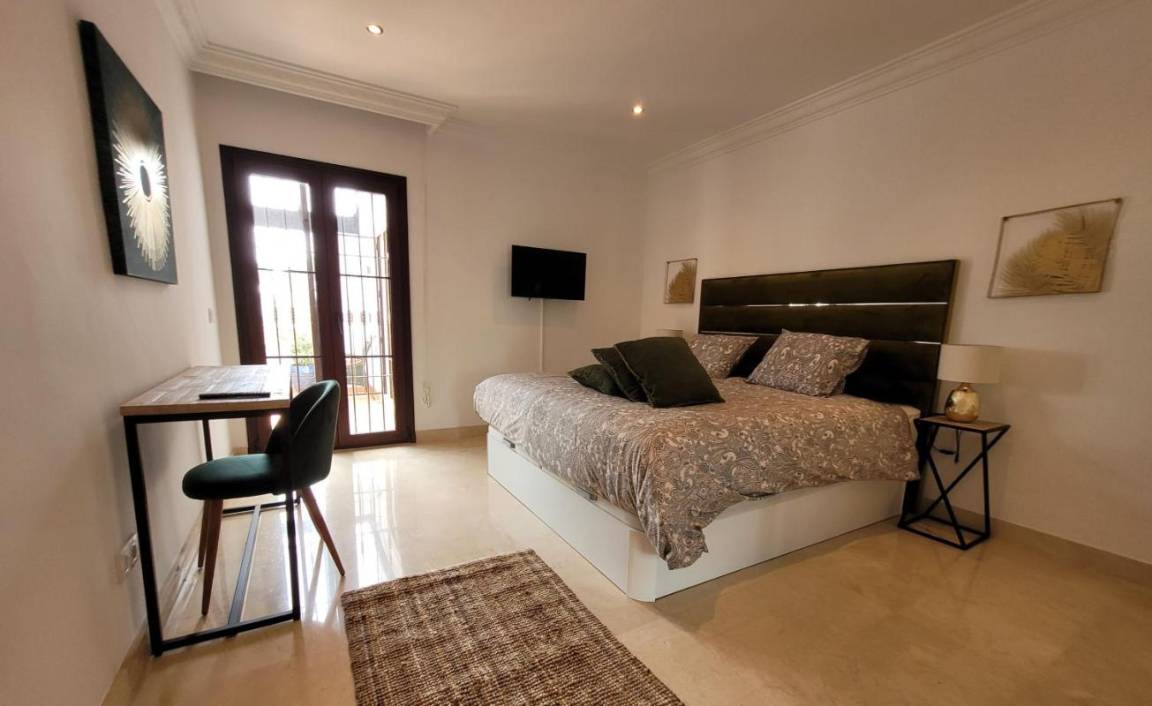 50 M² Private Room ∙ 1 Bedroom ∙ 4 Guests - Marbella