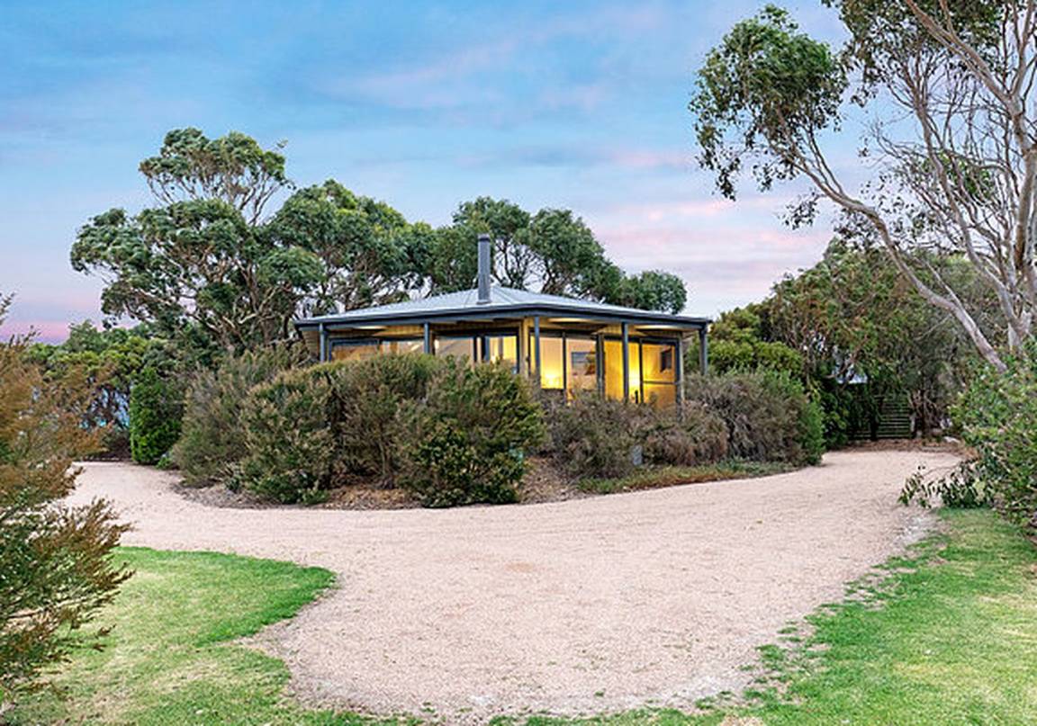 House ∙ 1 Bedroom ∙ 2 Guests - Sandy Point, Australia