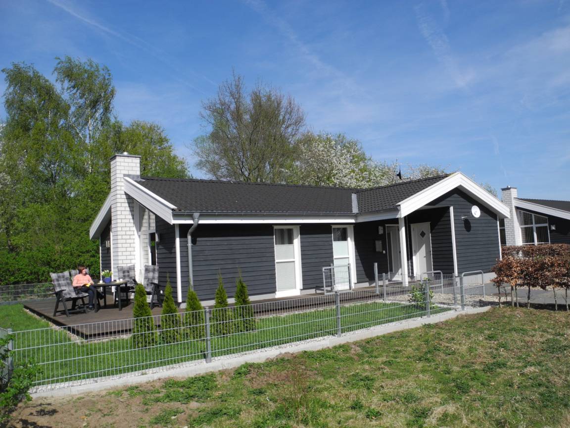 76 M² Casa ∙ 2 Habitaciones ∙ 4 Huéspedes - Nordhorn