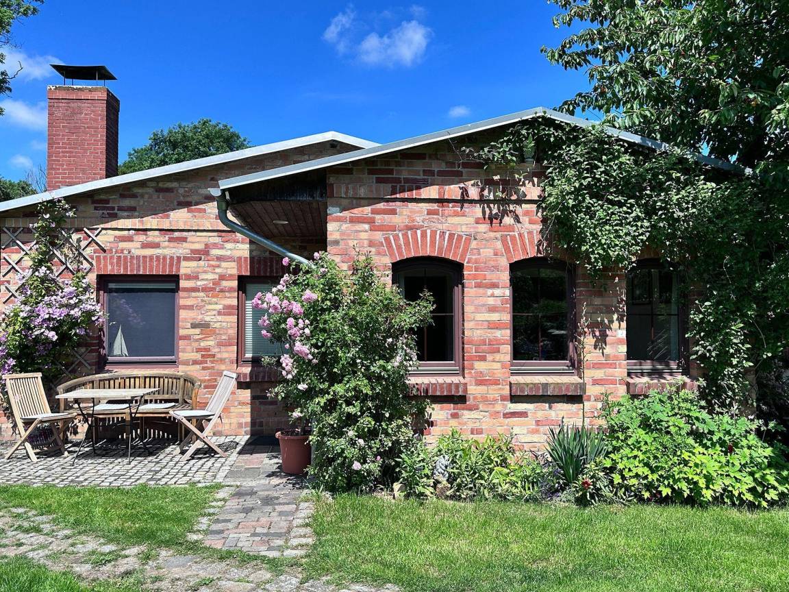 65 M² Ferienwohnung ∙ 2 Schlafzimmer ∙ 4 Gäste - Neukloster