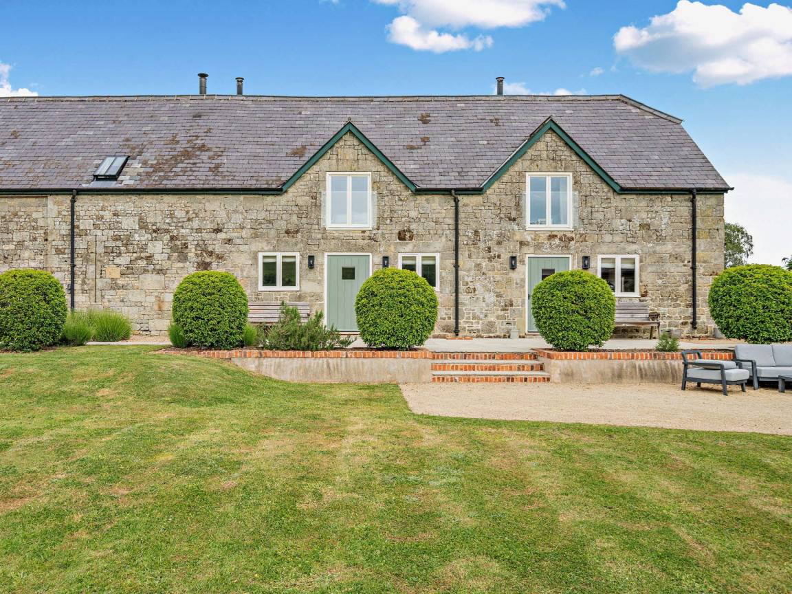 Cottage ∙ 3 Bedrooms ∙ 6 Guests - Wiltshire