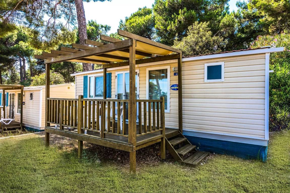 32 M² Caravan ∙ 2 Bedrooms ∙ 5 Guests - Mali Losinj