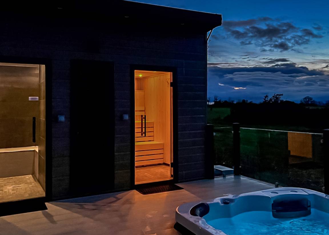 Chalet ∙ 2 Bedrooms ∙ 4 Guests - Hexham