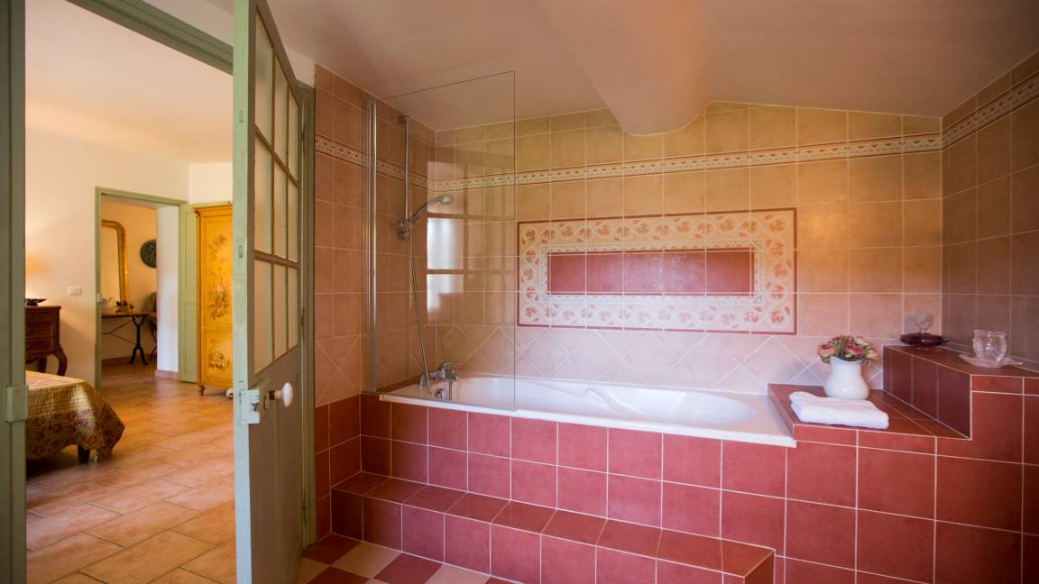 200 M² Gîte ∙ 4 Chambres ∙ 12 Personnes - Apt