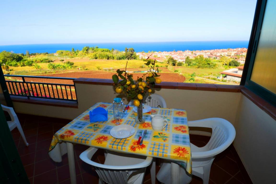65 M² Appartement ∙ 2 Slaapkamers ∙ 6 Gasten - Tropea