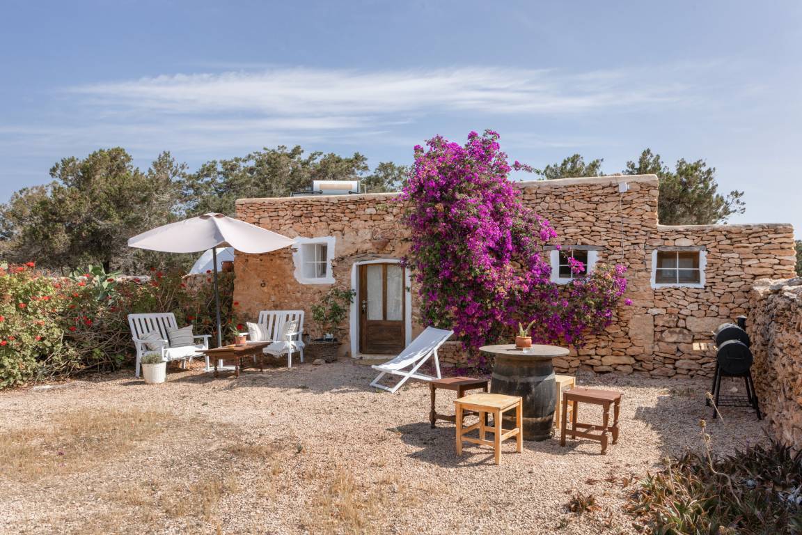 160 M² Casa Rural ∙ 4 Habitaciones ∙ 6 Huéspedes - Formentera