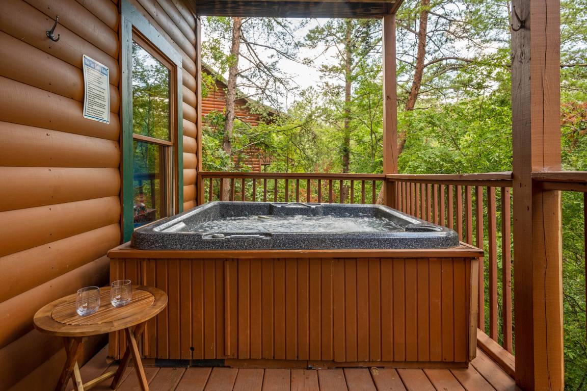 143 M² House ∙ 2 Bedrooms ∙ 8 Guests - Pigeon Forge, TN