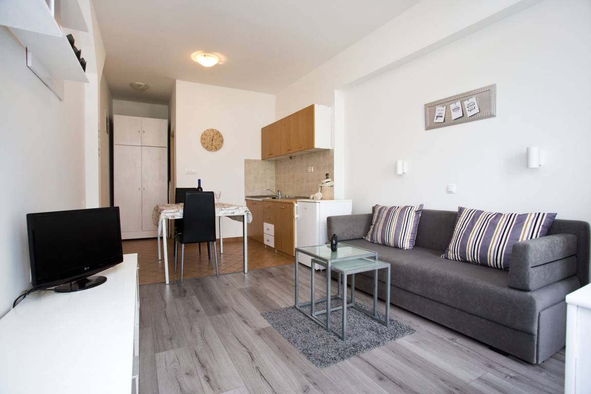 25 M² Apartamento ∙ 2 Huéspedes - Split