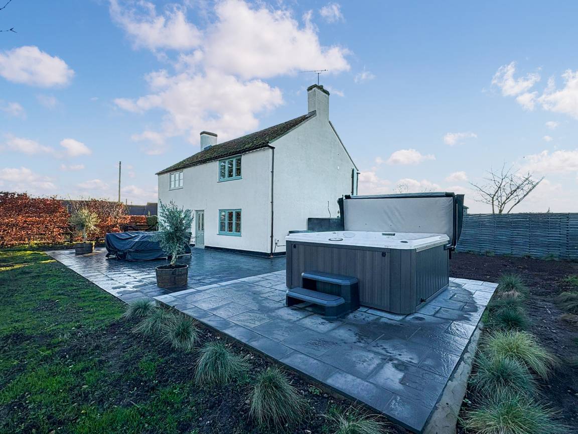 Cottage ∙ 3 Bedrooms ∙ 6 Guests - Suffolk