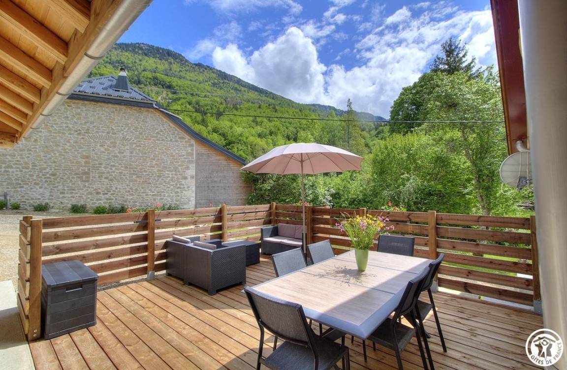 98 M² Gîte ∙ 3 Chambres ∙ 6 Personnes - Alpes