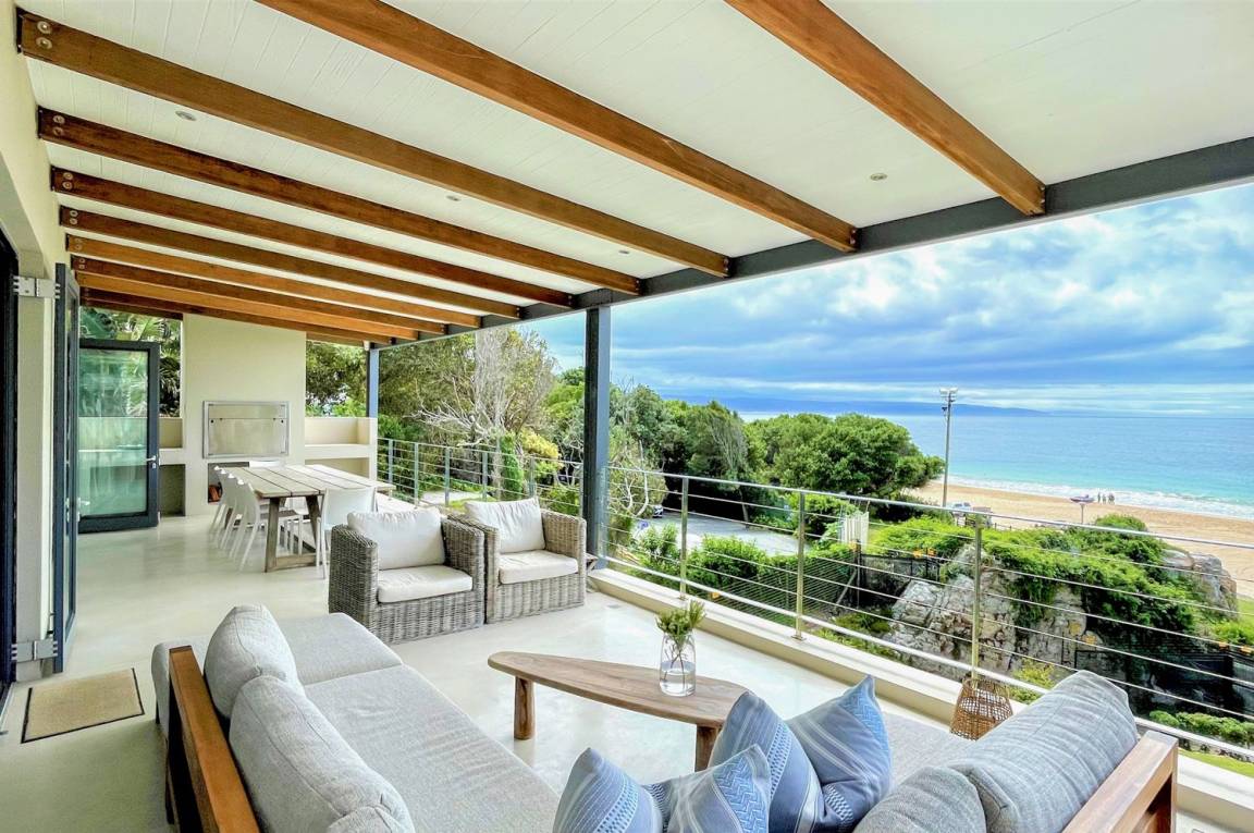 Villa ∙ 4 Schlafzimmer ∙ 12 Gäste - Plettenberg Bay