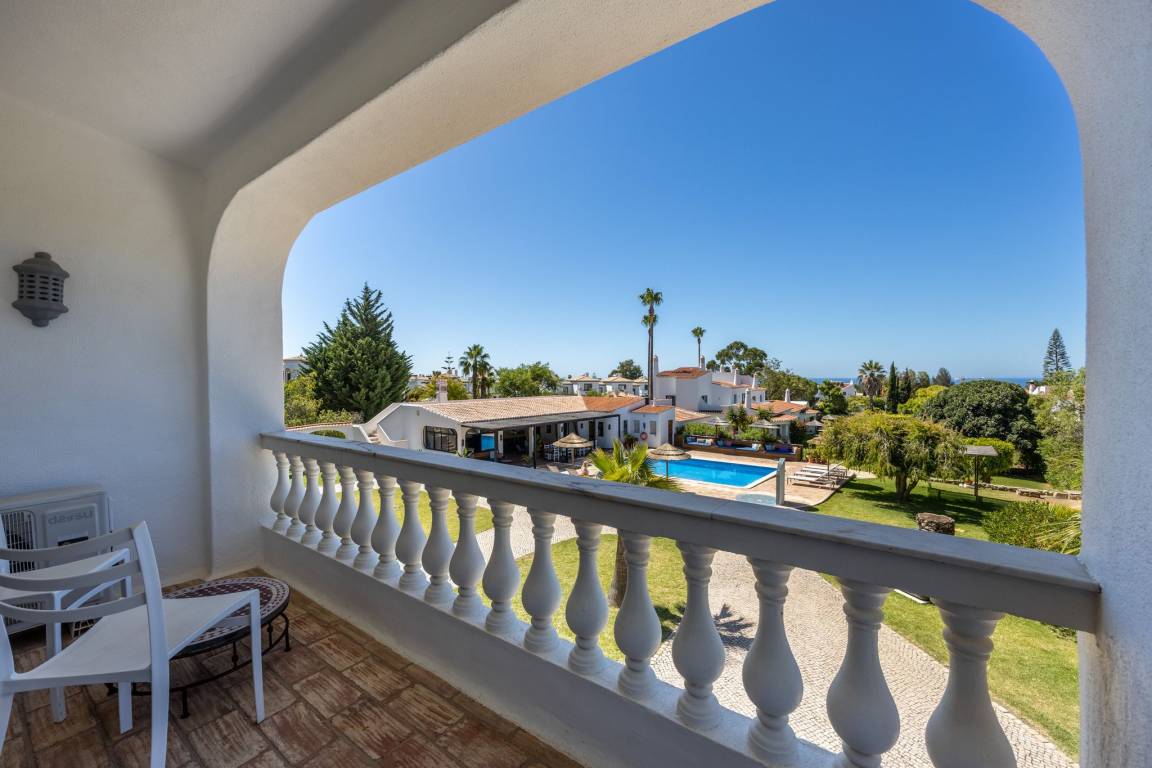 Villa ∙ 16 Bedrooms ∙ 40 Guests - Ferragudo