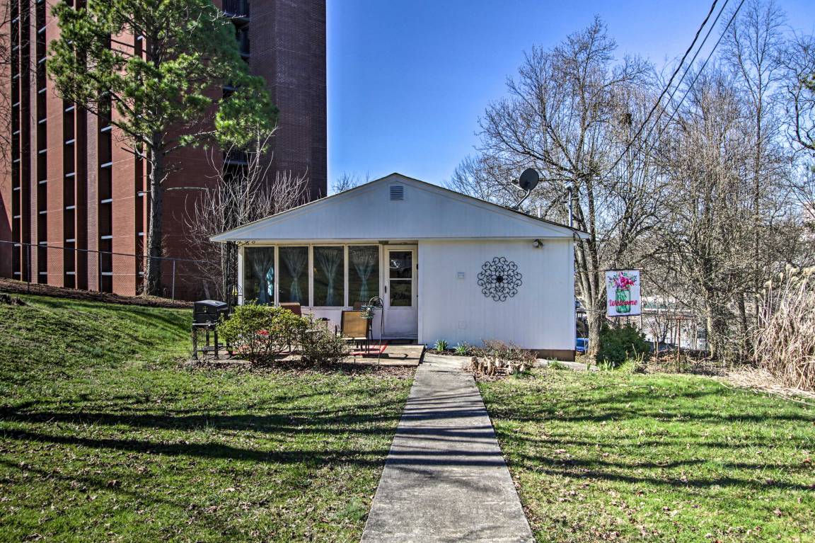 65 M² House ∙ 2 Bedrooms ∙ 4 Guests - Knoxville, TN
