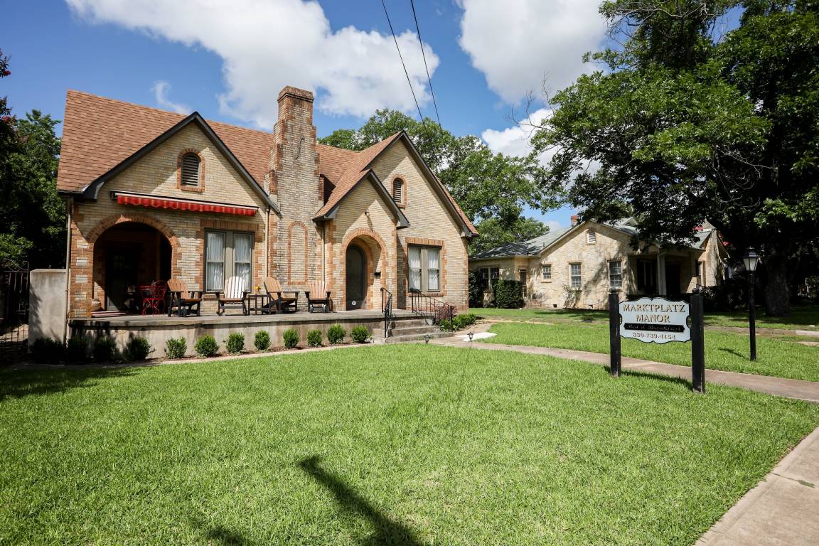 180 M² House ∙ 3 Bedrooms ∙ 9 Guests - Fredericksburg, TX