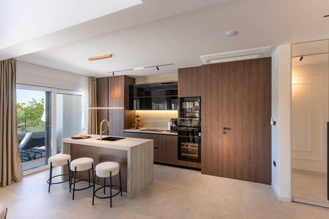 215 M² House ∙ 4 Bedrooms ∙ 8 Guests - Baška