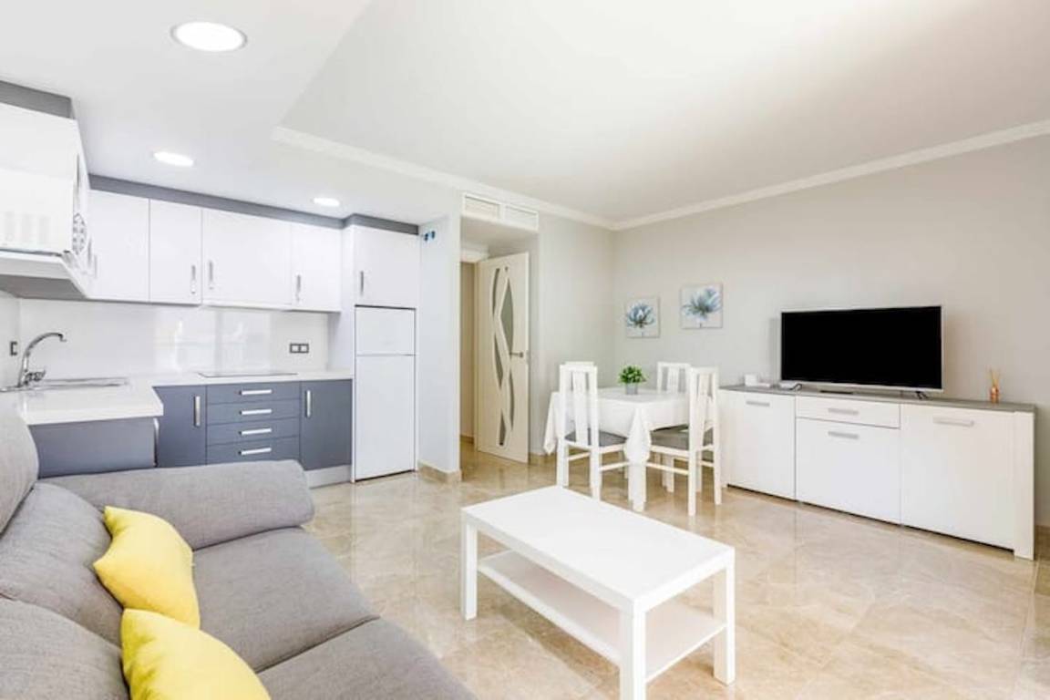 80 M² Appartement ∙ 2 Slaapkamers ∙ 4 Gasten - Vélez-Málaga
