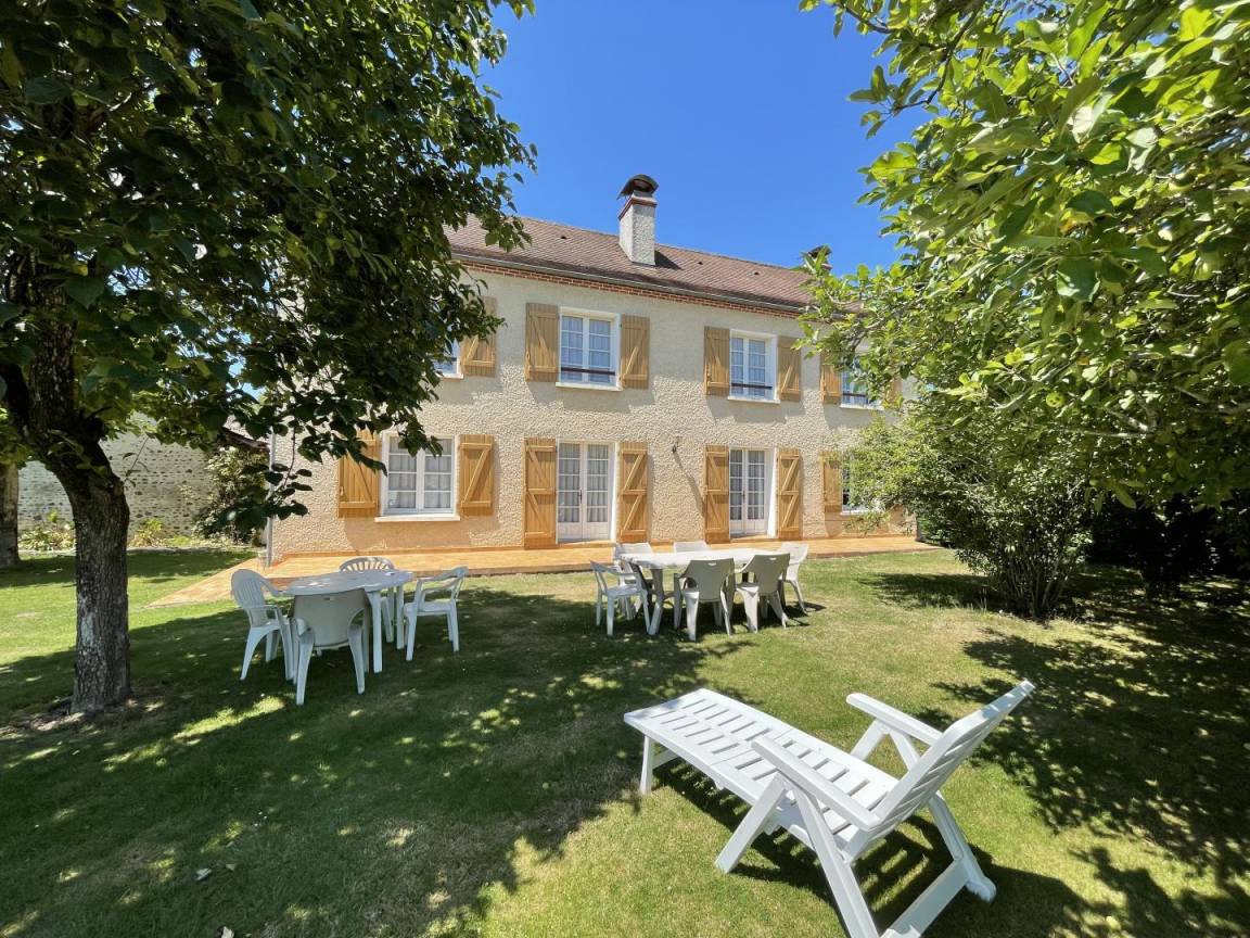 150 M² Gîte ∙ 4 Chambres ∙ 7 Personnes - Pyrénées-Atlantiques