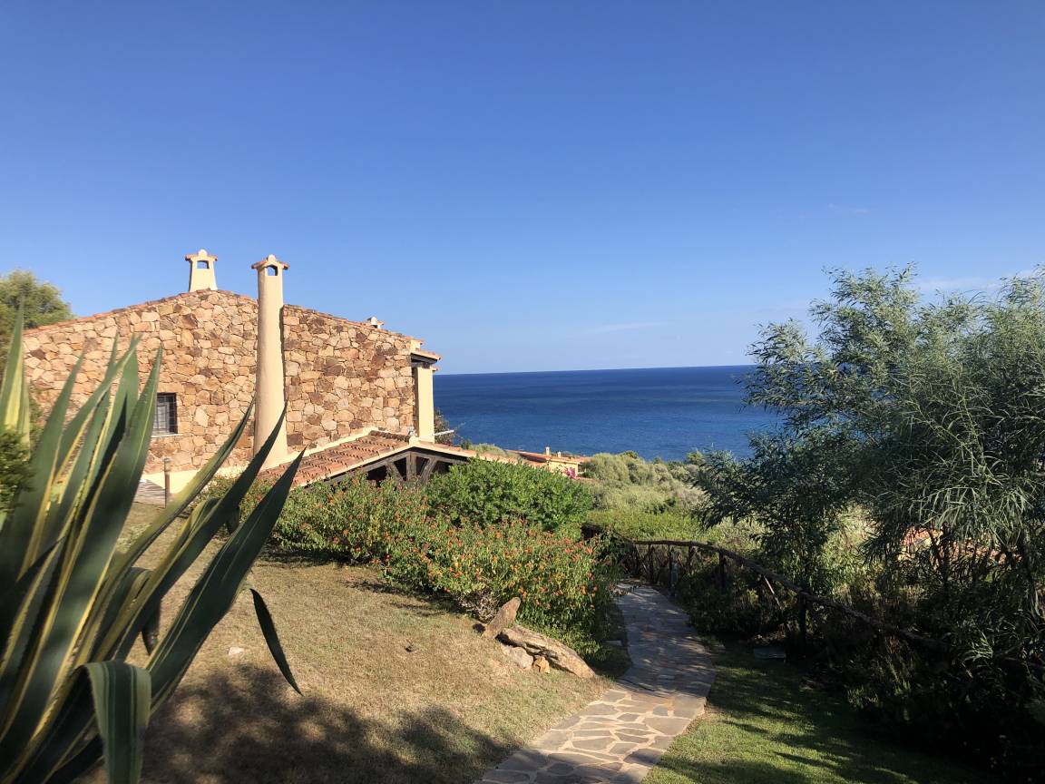 90 M² Ferienhaus ∙ 2 Schlafzimmer ∙ 5 Gäste - Budoni