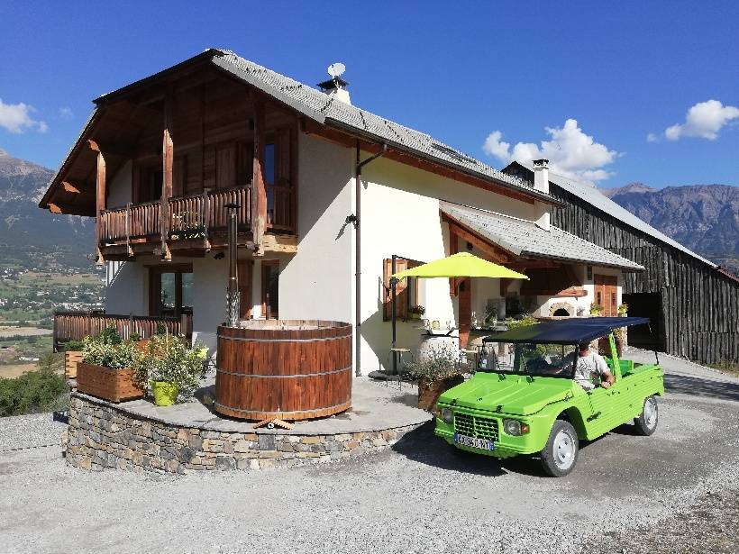 195 M² Gîte ∙ 4 Chambres ∙ 10 Personnes - Crévoux