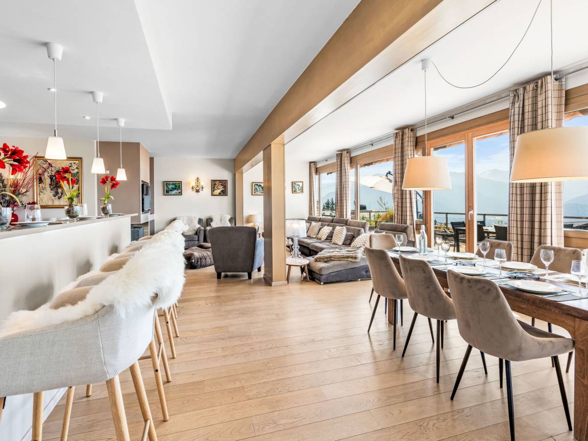 200 M² Apartment ∙ 3 Bedrooms ∙ 6 Guests - Crans-Montana
