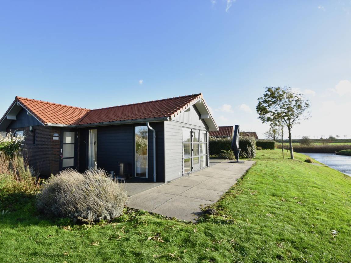 75 M² Dom ∙ 2 Sypialnie ∙ 4 Gości - Goes