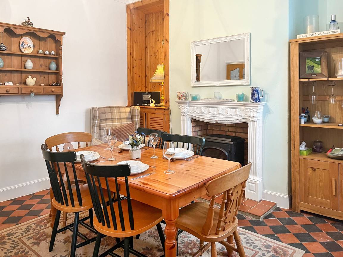 Cottage ∙ 2 Bedrooms ∙ 4 Guests - Powfoot