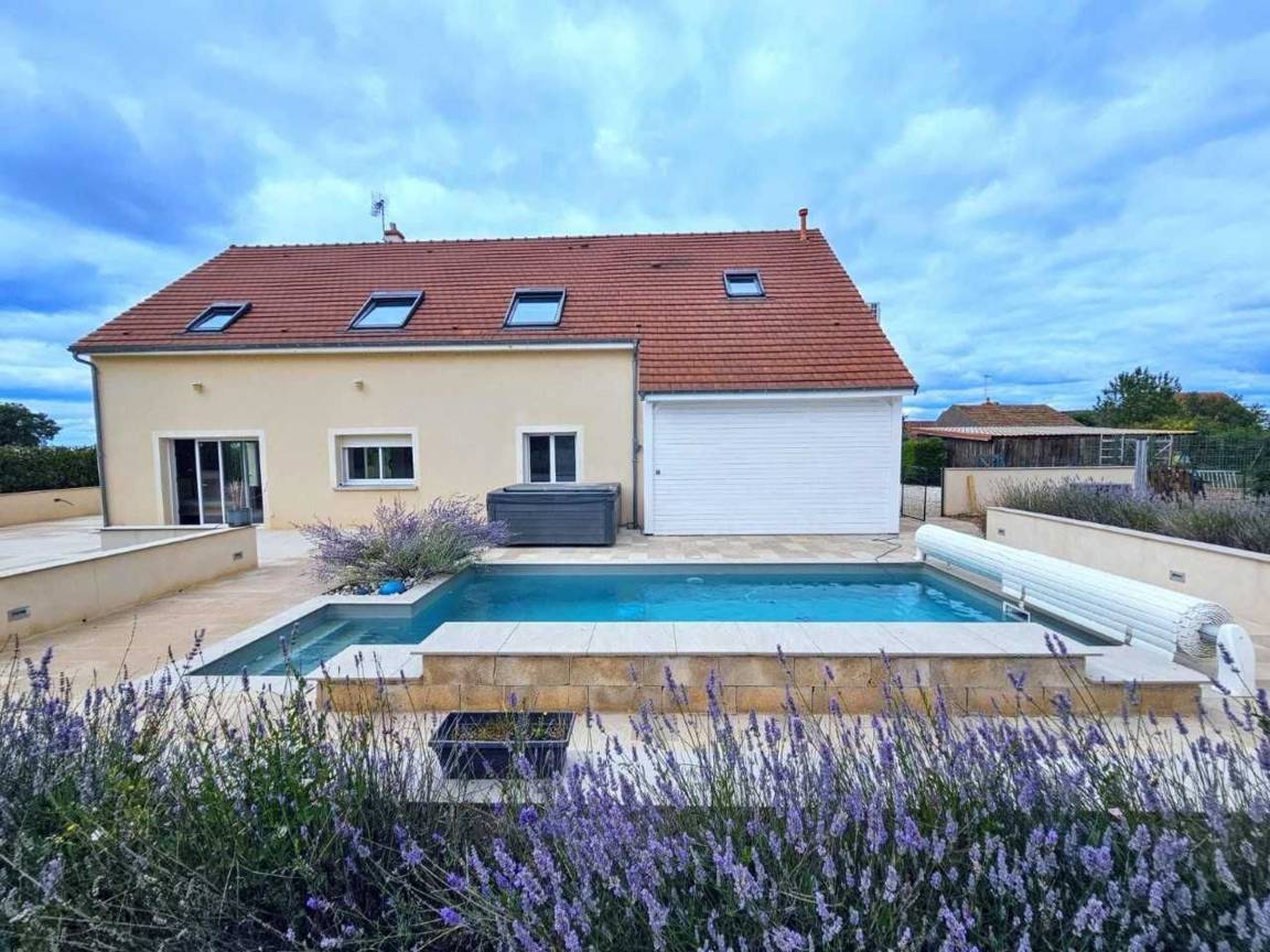 180 M² Cottage ∙ 5 Chambres ∙ 12 Personnes - Côte-d'Or