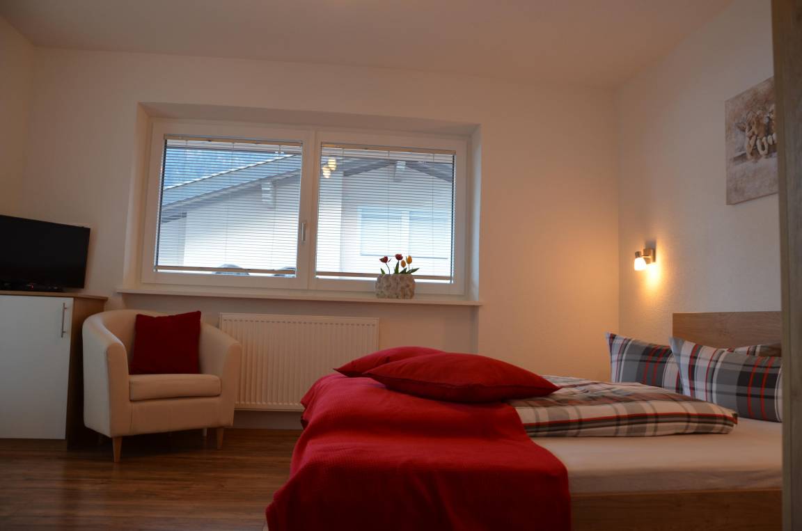 22 M² Ferienwohnung ∙ 1 Schlafzimmer ∙ 2 Gäste - Oetz