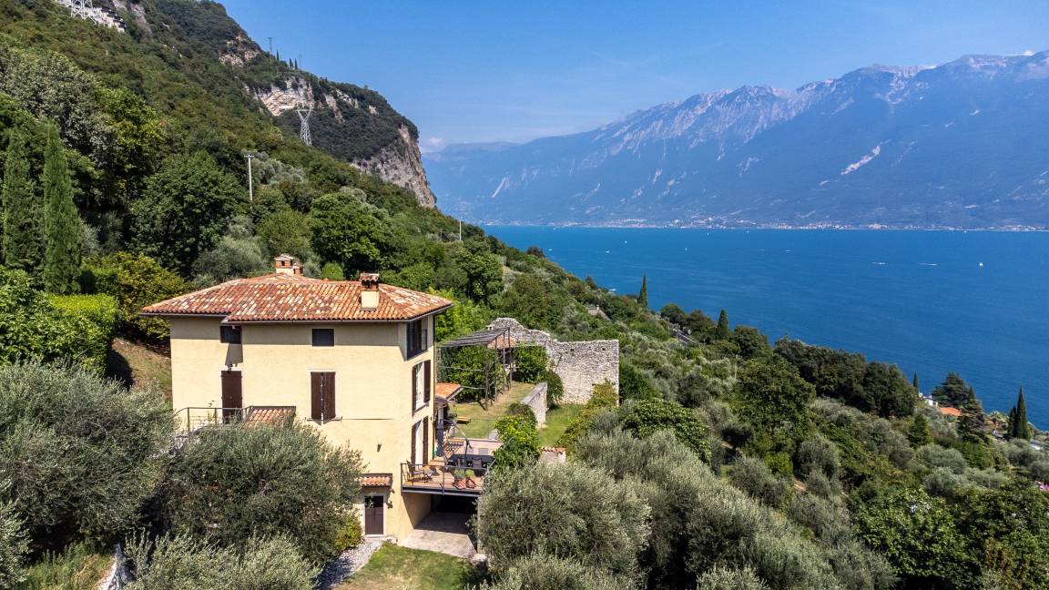 135 M² Maison De Vacances ∙ 3 Chambres ∙ 6 Personnes - Gargnano