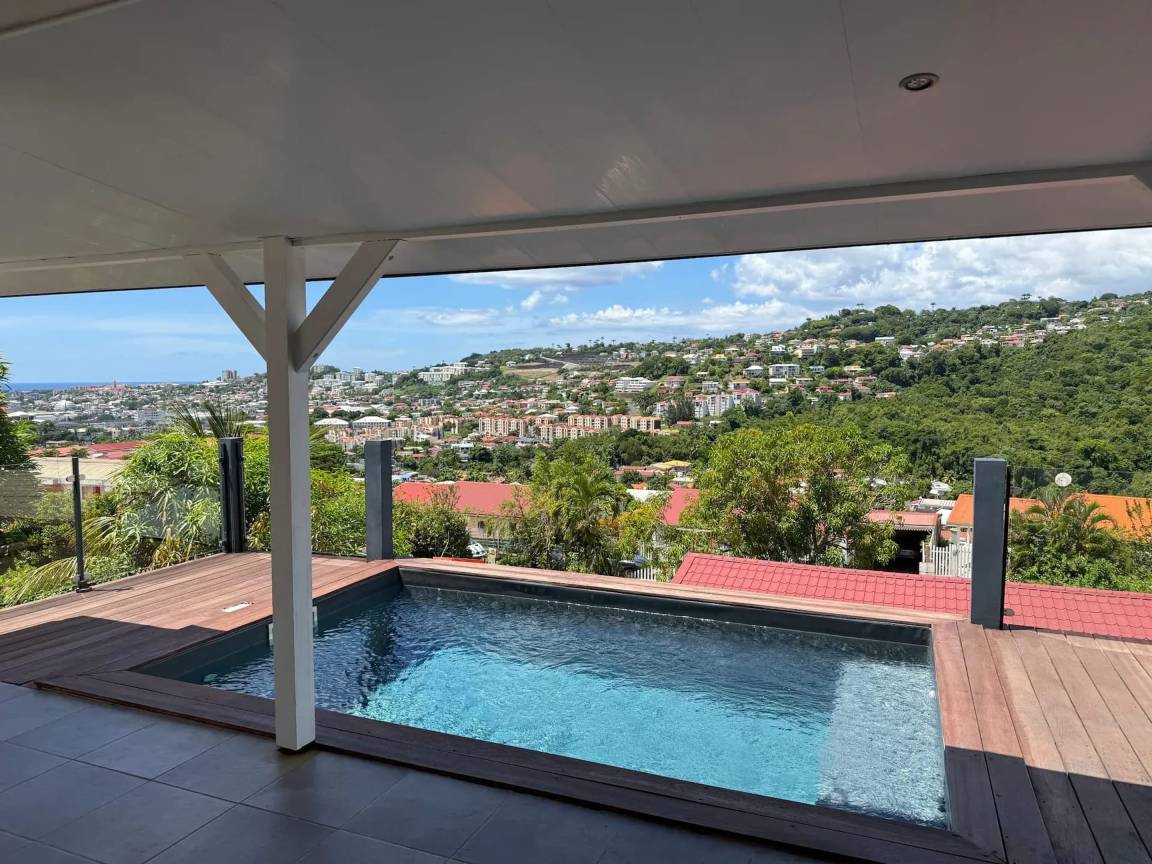 93 M² Villa ∙ 3 Habitaciones ∙ 6 Huéspedes - Fort-de-France