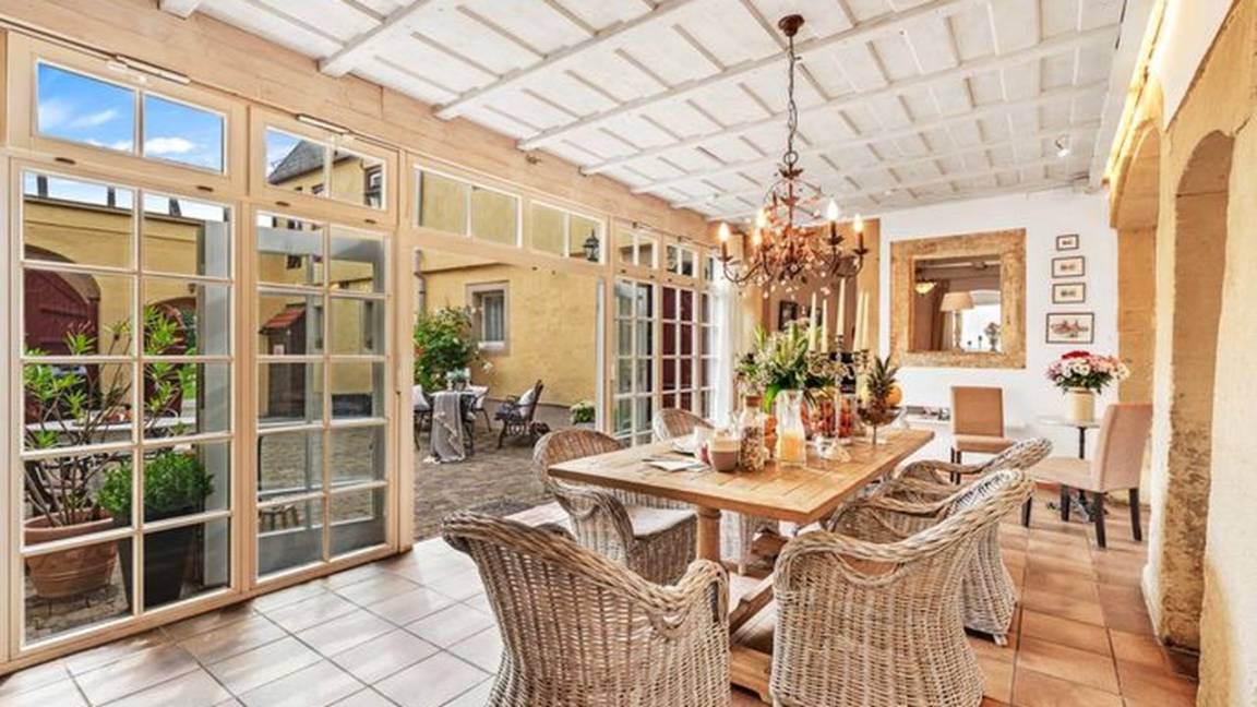 150 M² Apartment ∙ 3 Bedrooms ∙ 6 Guests - Dresden