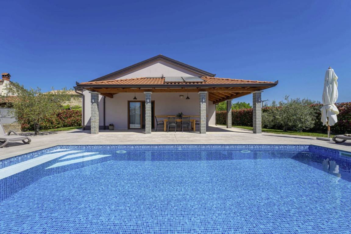 150 M² Villa ∙ 3 Chambres ∙ 6 Personnes - Buzet