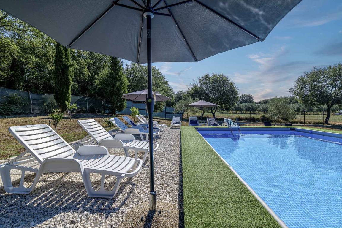 120 M² Villa ∙ 4 Schlafzimmer ∙ 10 Gäste - Medulin