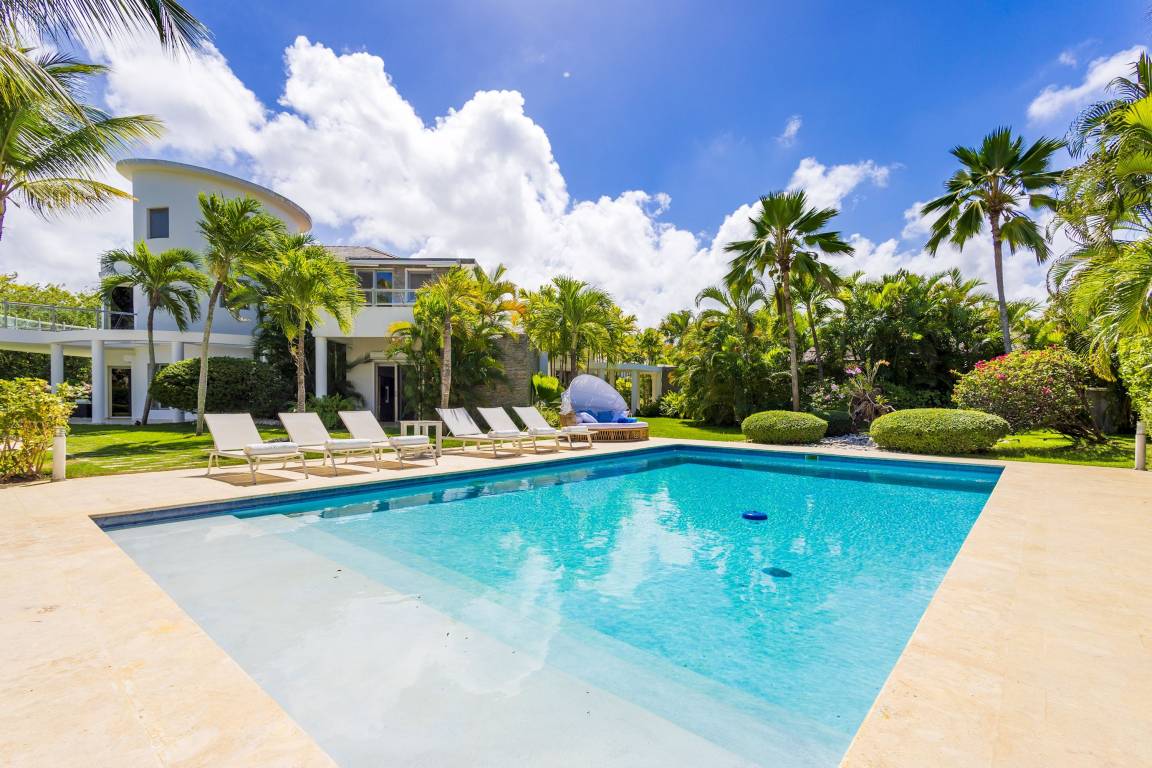 1800 M² Villa ∙ 5 Bedrooms ∙ 12 Guests - Punta Cana