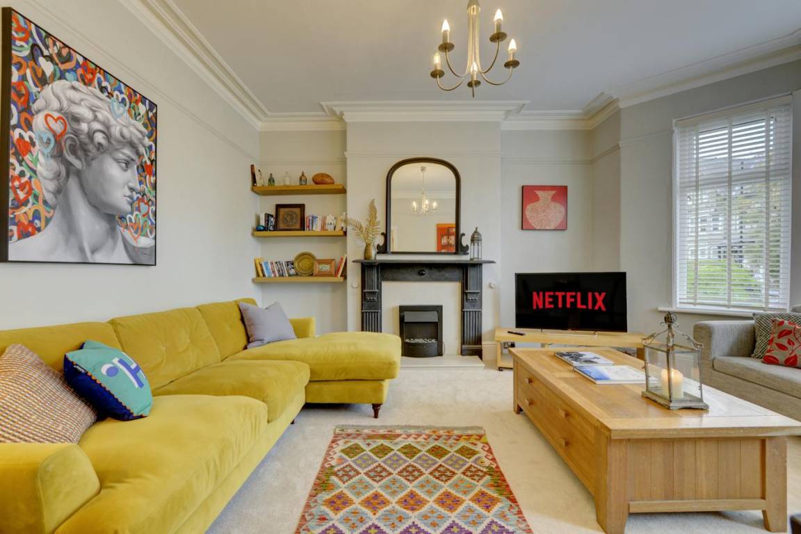 140 M² Apartment ∙ 2 Bedrooms ∙ 4 Guests - Wetherby