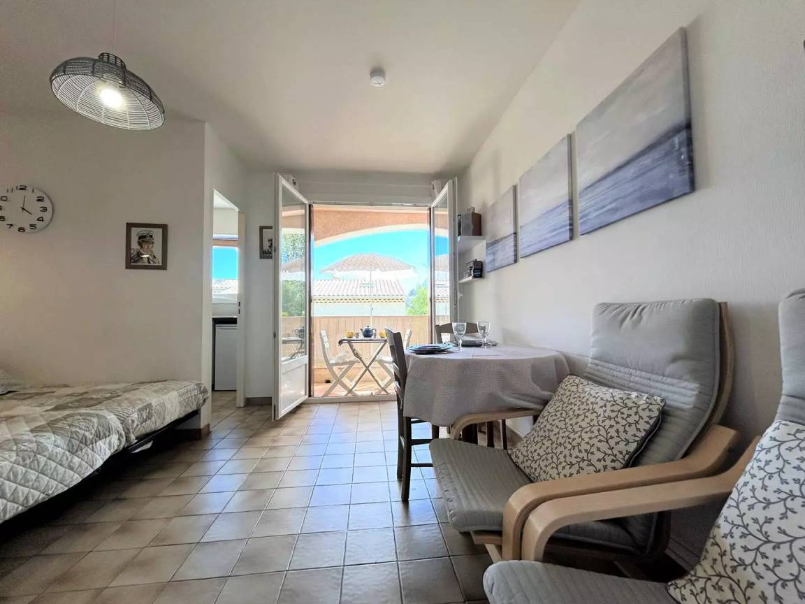 25 M² Estudio ∙ 1 Habitación ∙ 2 Huéspedes - Gréoux-les-Bains