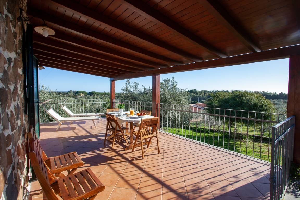 70 M² House ∙ 2 Bedrooms ∙ 5 Guests - Cala Gonone