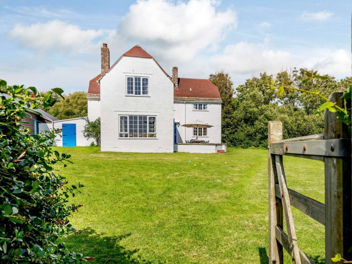 Cottage ∙ 5 Bedrooms ∙ 8 Guests - Dorchester