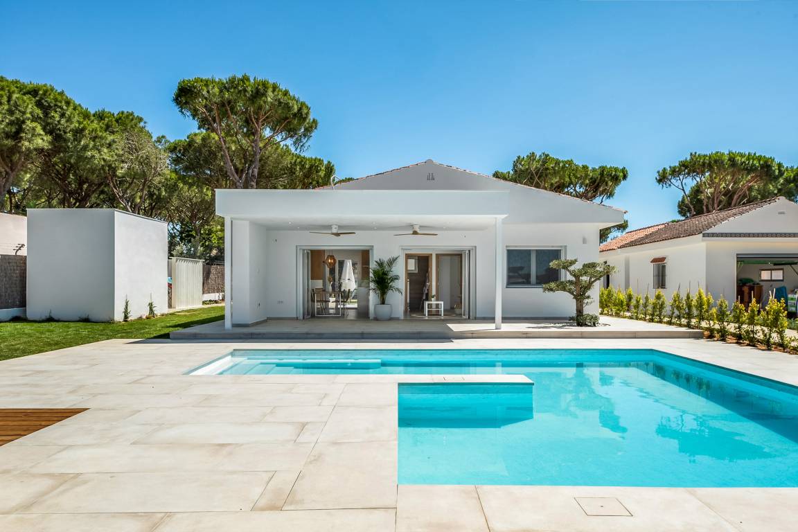 69 M² House ∙ 2 Bedrooms ∙ 4 Guests - Chiclana de la Frontera