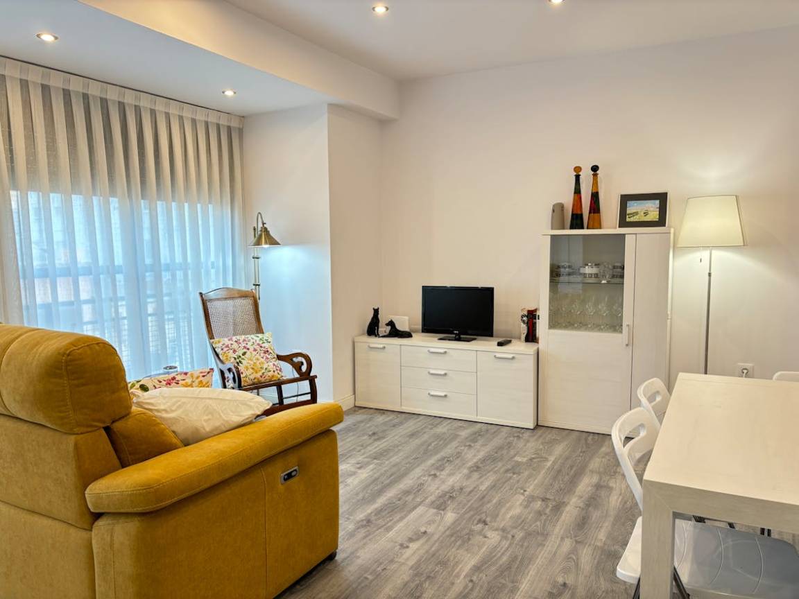 65 M² Ferienwohnung ∙ 2 Schlafzimmer ∙ 4 Gäste - Valencia