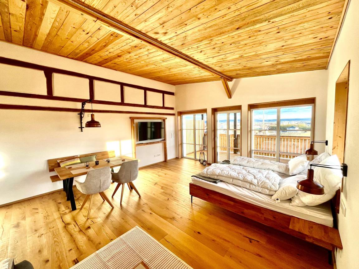 50 M² Ferienwohnung ∙ 1 Schlafzimmer ∙ 4 Gäste - Bad Windsheim